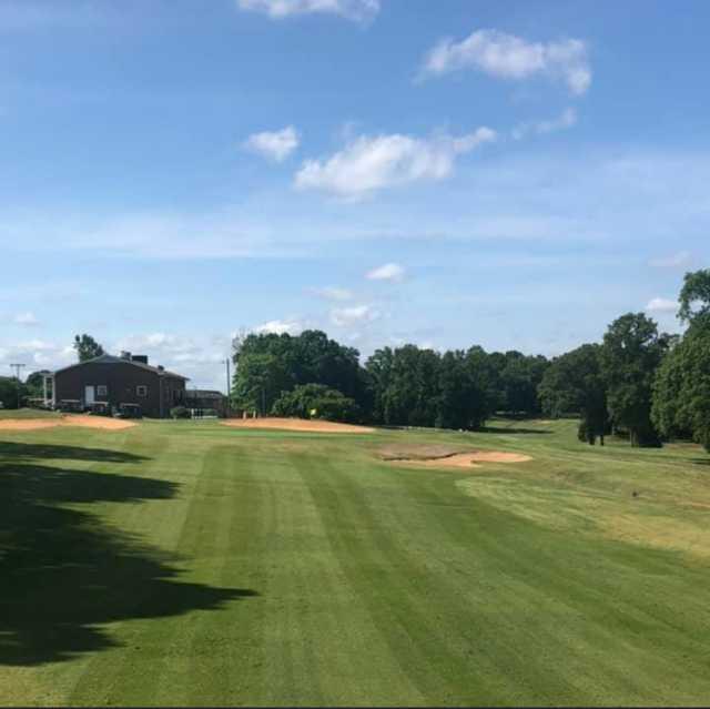 Yadkin Country Club - Golf Course in Yadkinville, North Carolina | Brio ...